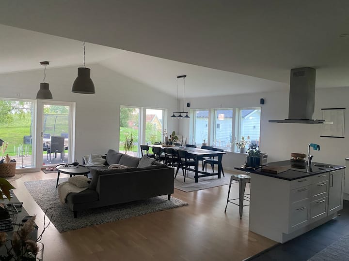 Modern Villa Nära Lassalyckan - Ulricehamn