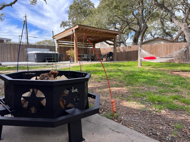 Hot Tub-dog & Kid Friendly-free Digital Guidebook! - Rockport, TX