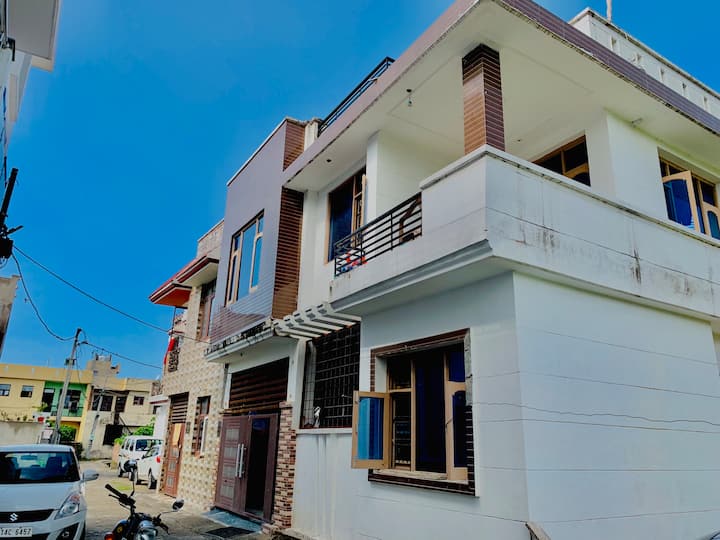 Realators Airbnb Jammu - Jammu