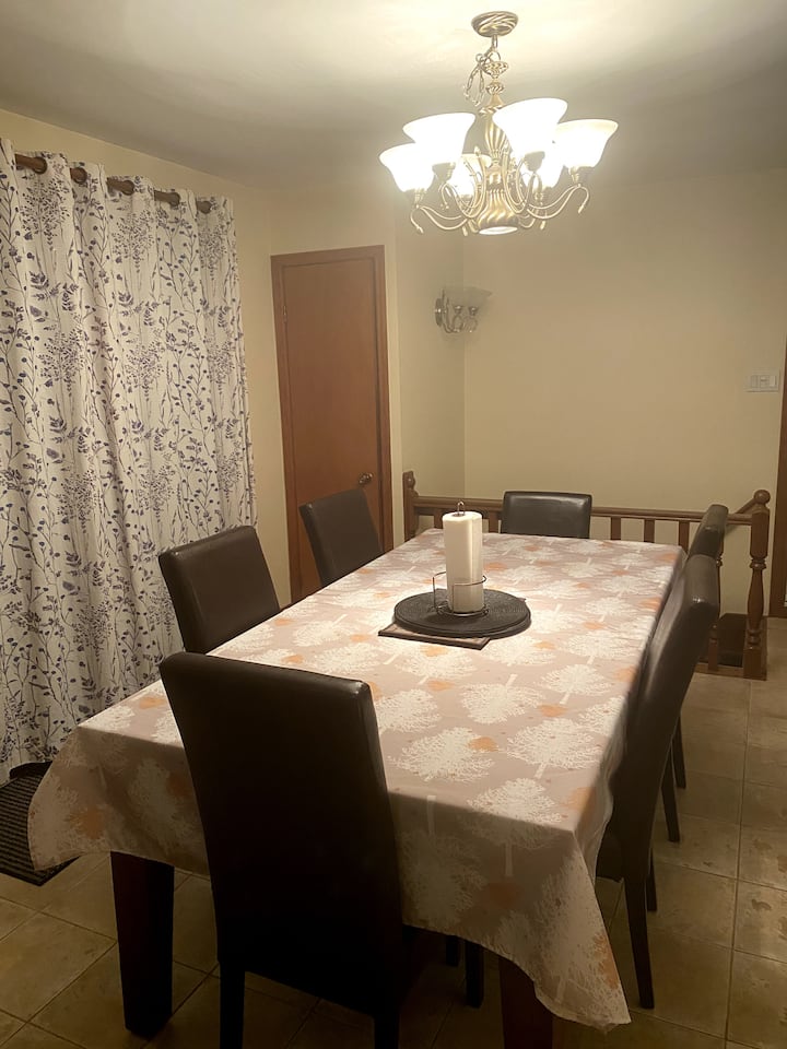 Room In Quebec - Québec, QC