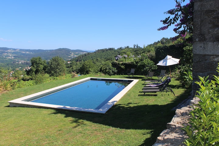 Charming Manor-house - Guimarães
