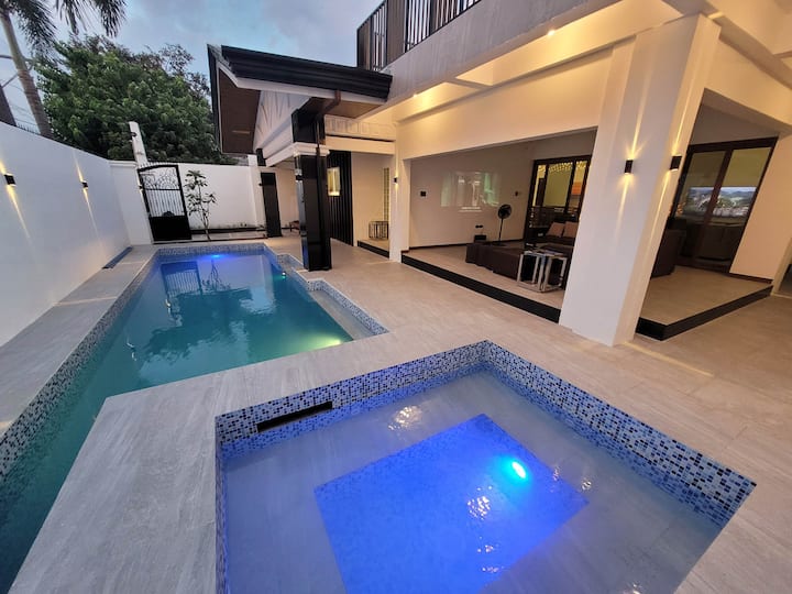 Jay's Villa 2
ようこそ/환영합니다/欢迎/ยินดีต้อนรับ - Angeles