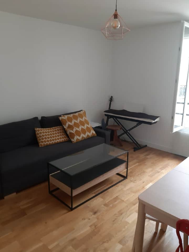 3 Pièces 50 M² Buttes Chaumont - París