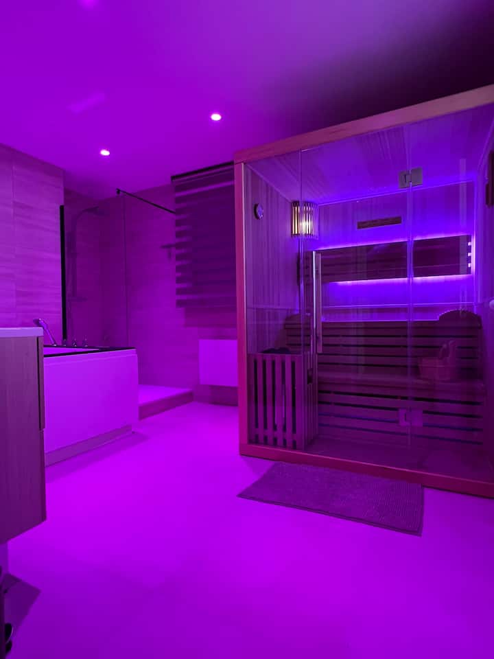"Hera Balnéo, Sauna, Plaisir" - Reims