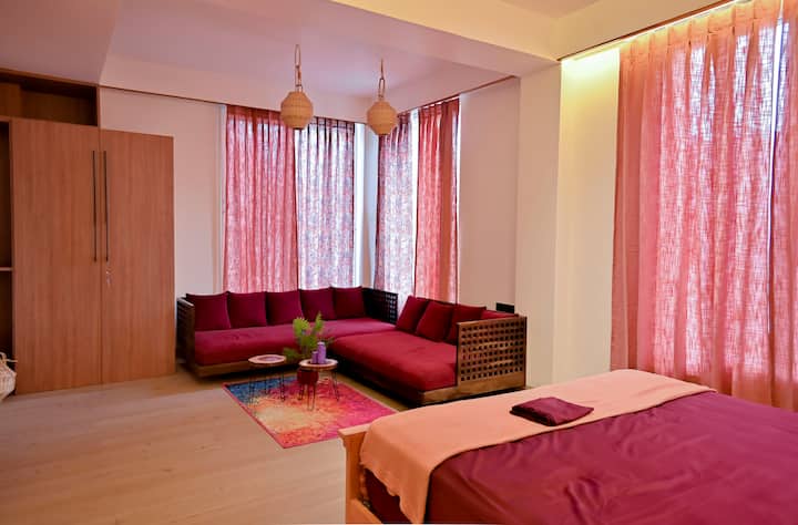 Suite Room In A Luxury Villa - Sonapur
