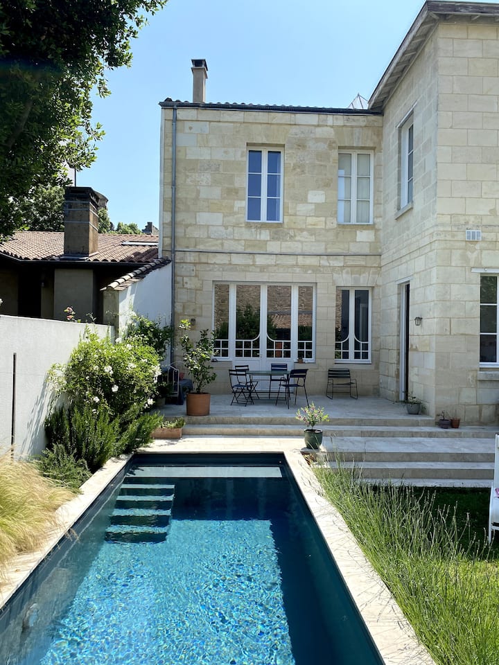 Maison Avec Piscine à Bordeaux - Bordeaux