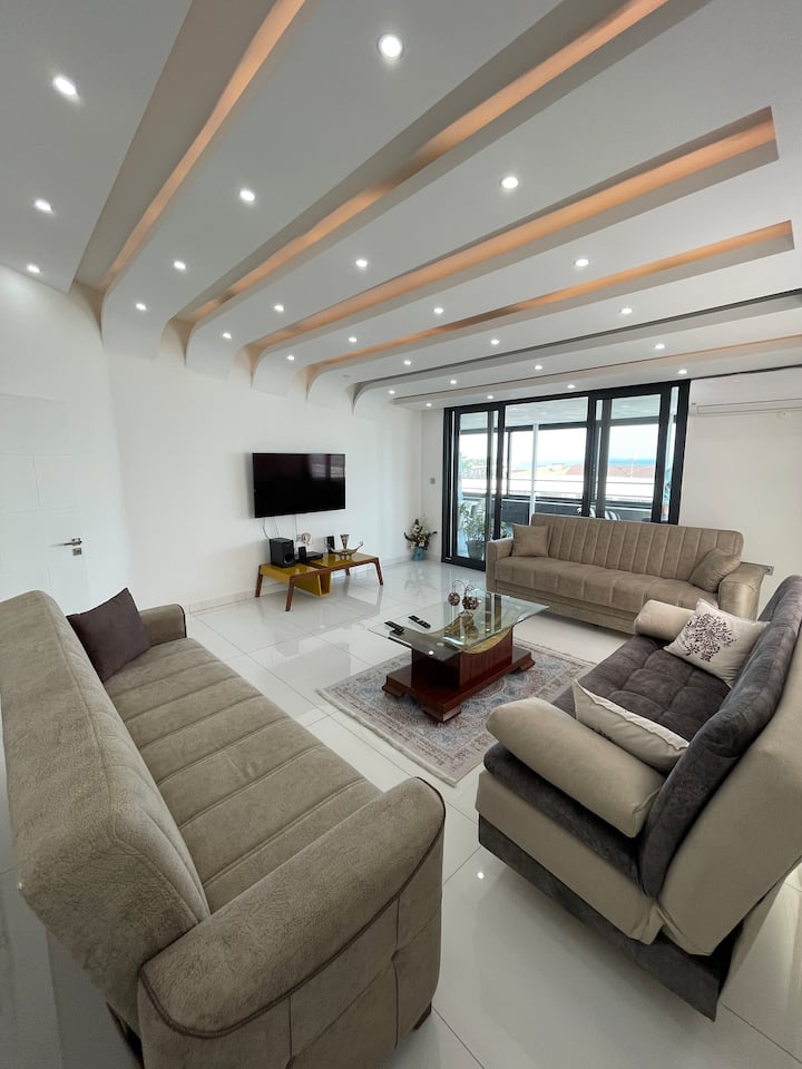 Di̇di̇m Altınkumda Denize Sıfır Ultra Lüks Daire - Didim