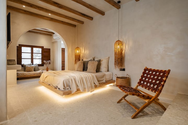 Deluxe King Suite Up To 3, Stoa Suites - Grèce