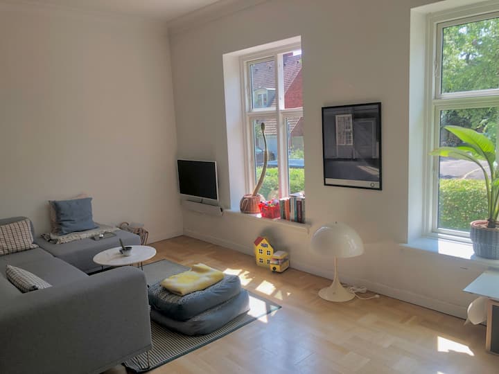 Børnevenlig Lejlighed Centralt På Frederiksberg - Copenhaguen