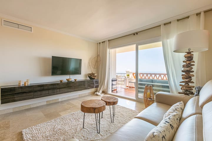 Perfect Retreat With Breathtaking Sea Views! - Calahonda