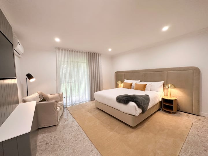 Chambré Estate Suite 6 - Experience Elegant Luxury - Margaret River