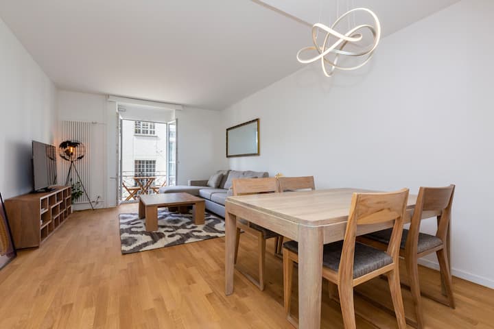 Apt 2a - Rare Find: City Centre 2-br Apt - Zúrich