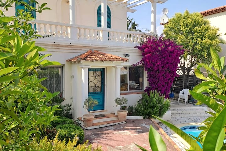 Villa Indépendante Avec Piscine - Vallauris