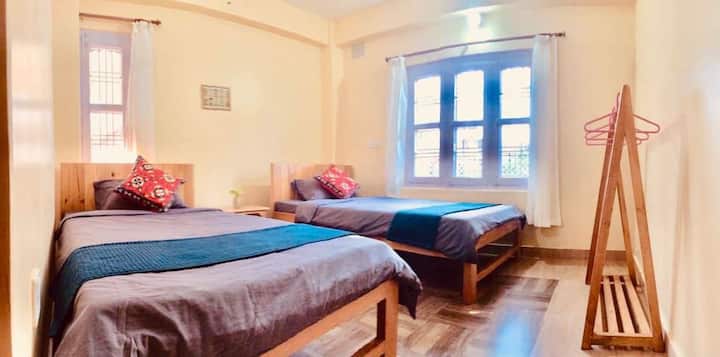 Big Modern Apt Group Travellers' Favourite Choice - Pokhara