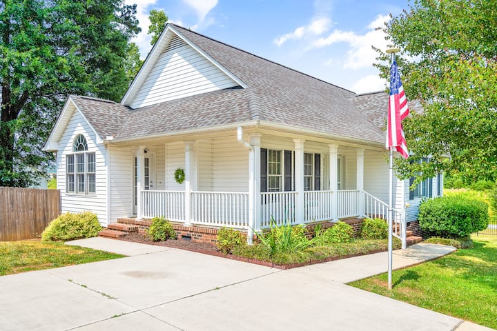 Elon Southern Charmer~fenced Yard~pets Welcome - Burlington, NC