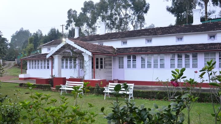Gateway To Nature's Tranquility - 科塔吉里