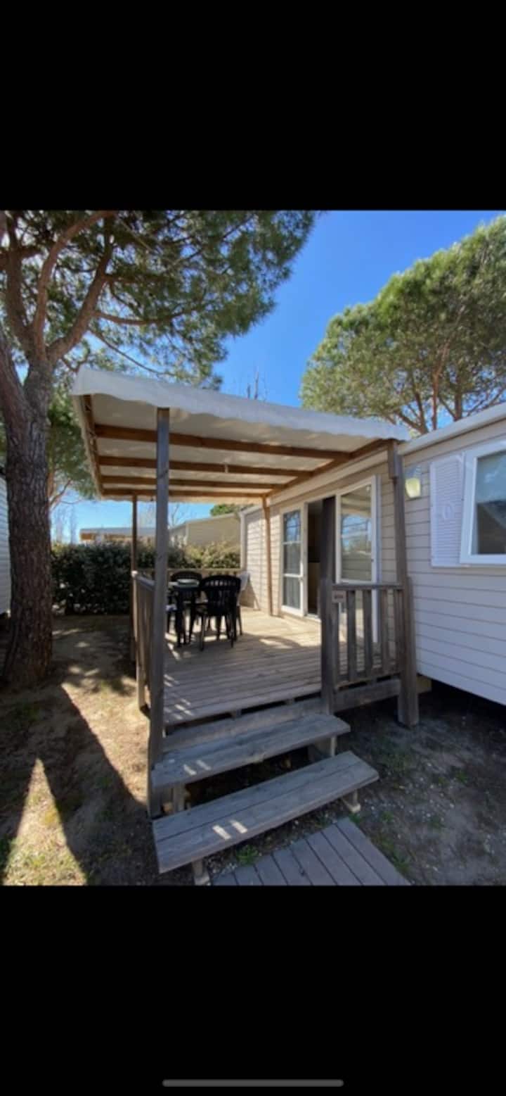 Bungalow Dans Un Camping 4* - Le Grau-du-Roi