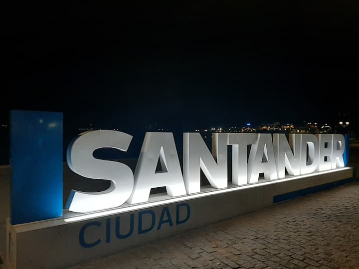 Santander, Playa Del Sardinero - Santander