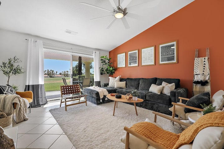 Desert Retreat - Palm Desert, CA