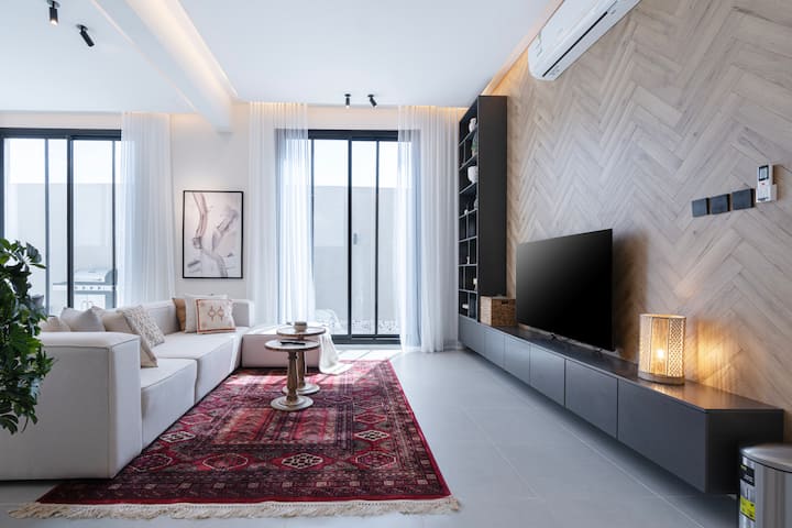 Luxury & Cozy 3-bedroom Apt & Outdoor Seating Area - Saudi Arabia