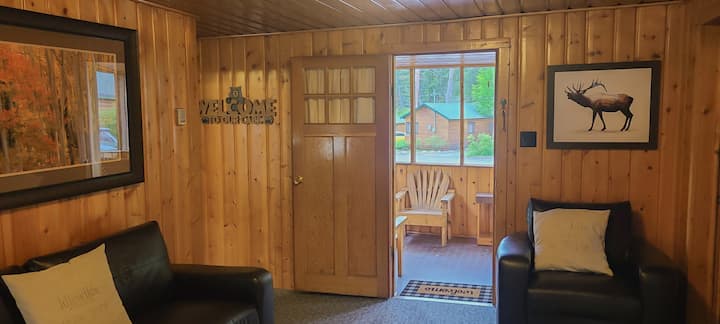 Classic River View Cabin - Cannon Ball - Estes Park, CO