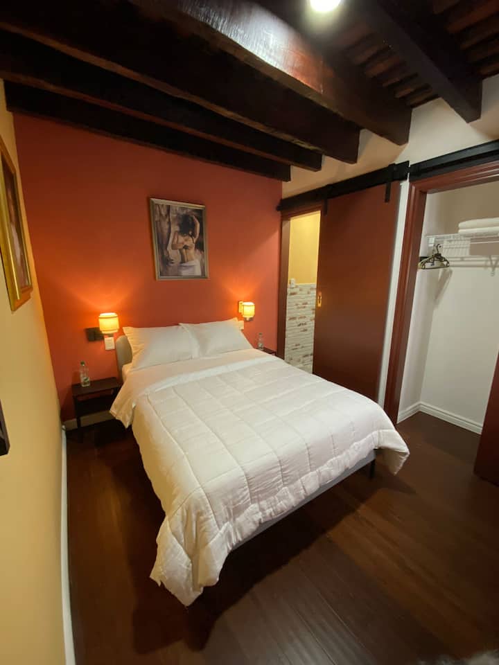 Private Suite #8 In Historic Downtown - Uruguay