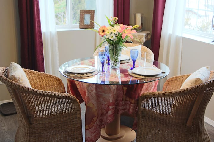 Buchannon Suite - Blind Bay