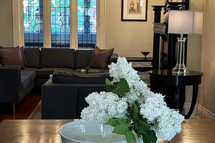 Luxurious Suite In The Heart Of Little Italy -