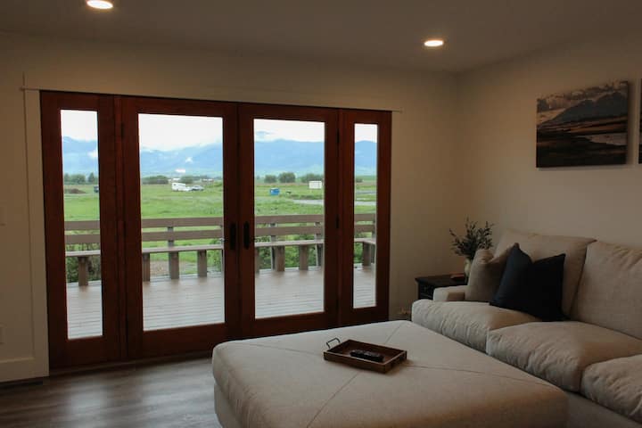 Country Retreat - Mountain Views - Bozeman, MT