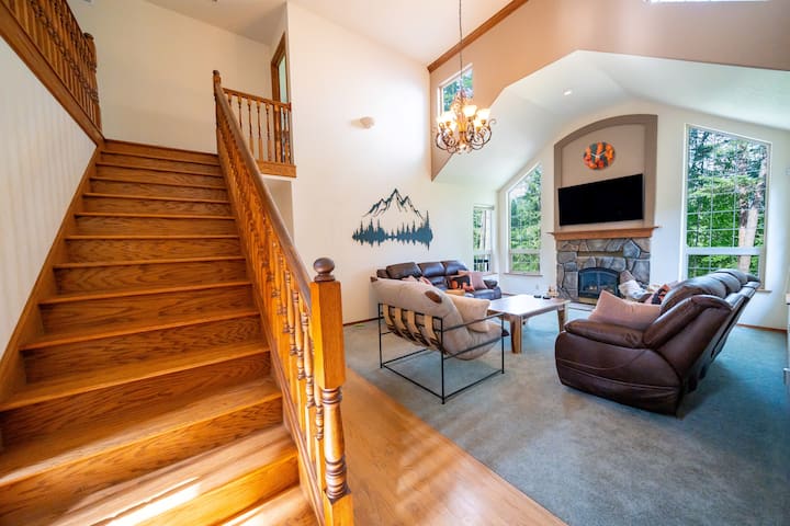 Paradise Pines - Near Gnp! - Columbia Falls, MT