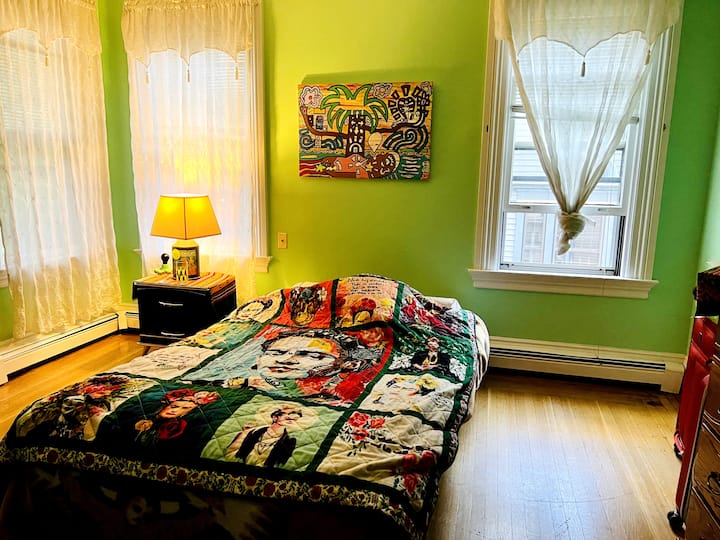 Casa Bendición (Green Room) - Providence, RI
