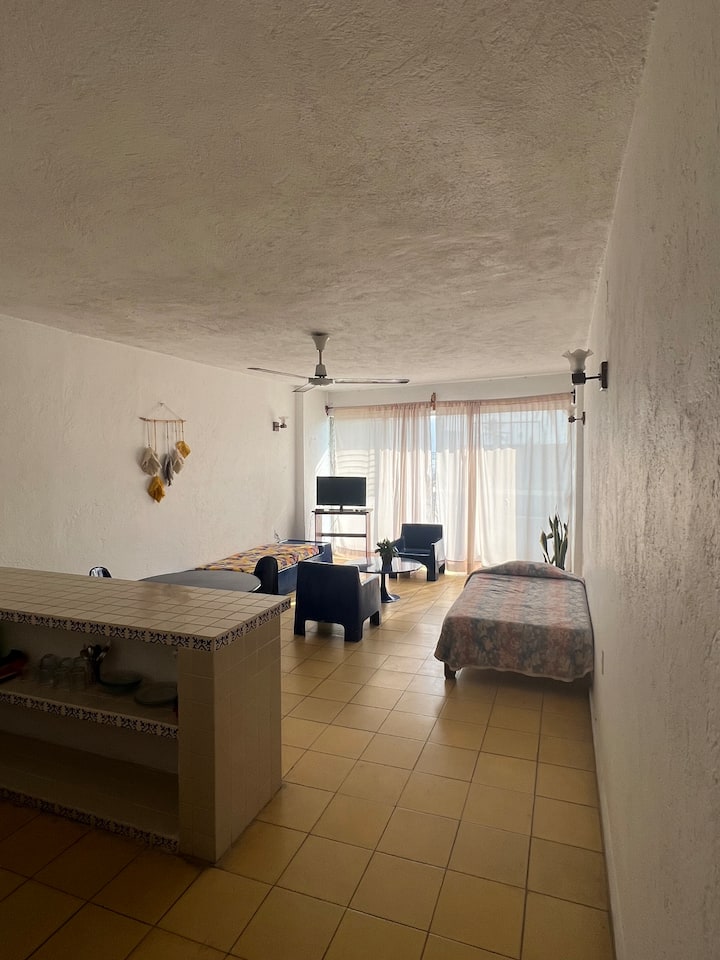 Depto. #23, A Unos Pasos De La Playa Las Brisas - Manzanillo, México