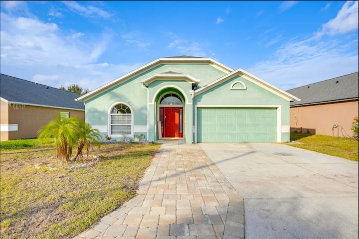 Cozy Home With Spacious Patio - Haines City, FL
