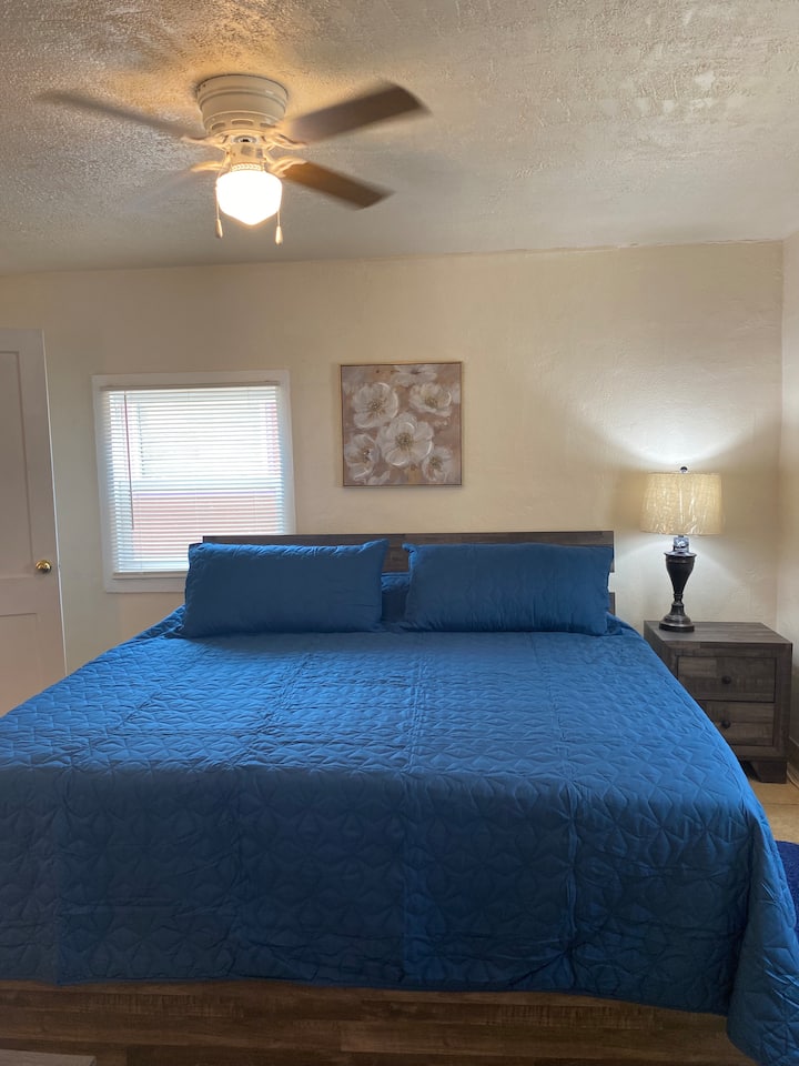 Turquoise Casita W/ King Bed - Las Cruces, NM