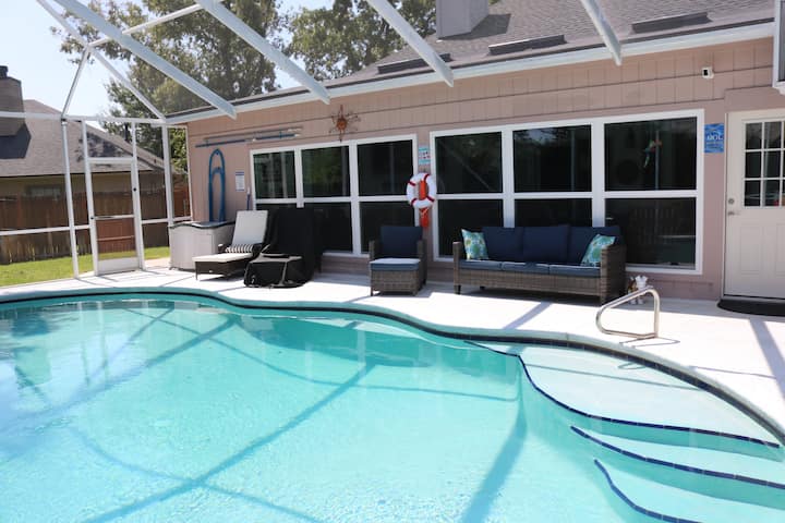 Beautiful Pool Home In Jacksonville - Jacksonville, FL