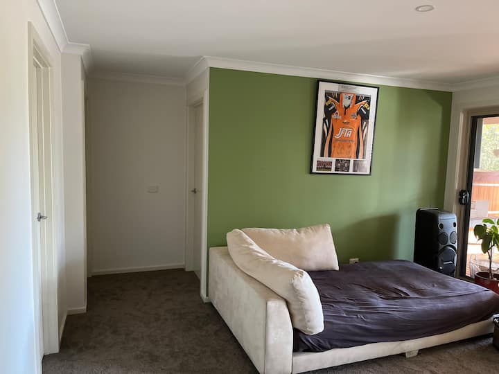 Country Charm Costal Breeze - Bega