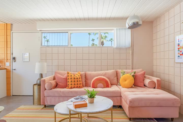 Lola’s Cabana @ Ocotillolodge - Palm Springs