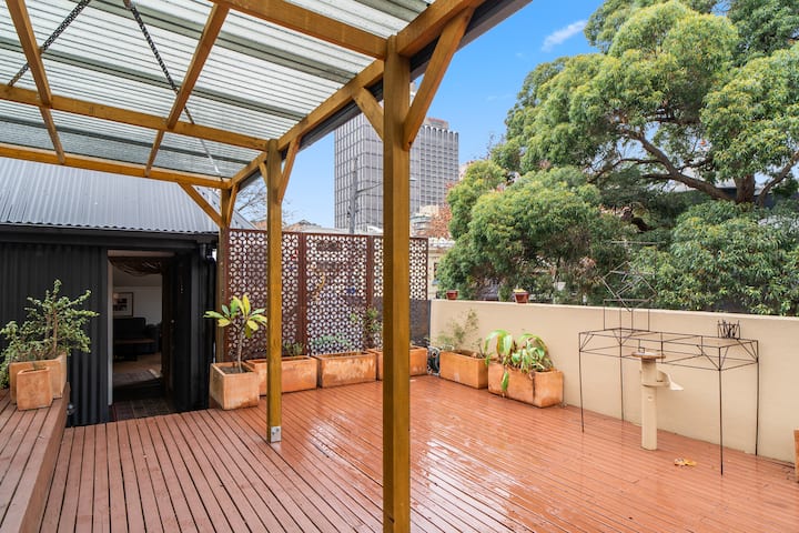 Cozy Apartment W/ Terrace Close To City Center - Sidney, Australia