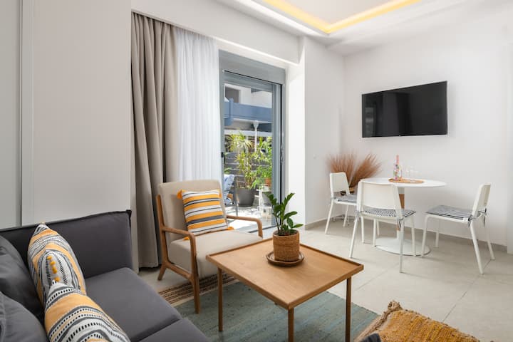 Karibu Inn W/ Private Parking - Rhodes