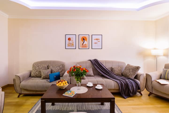 Prestigious Aram St | Lux 3bd Abode | Netflix + Ac - Ereván