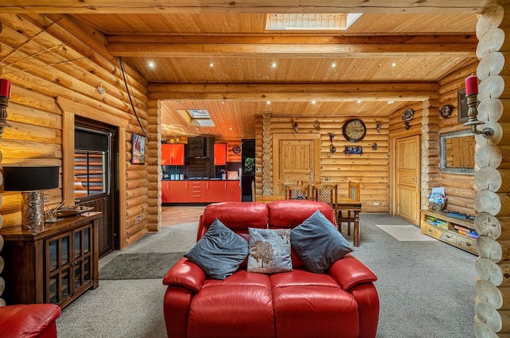 Wolflodge @ Felmoor Park. - Rothbury