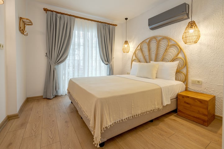 Bahçe Manzaralı Lux Suit Villa - Foça