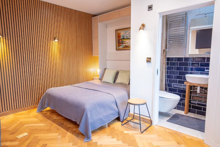 Luxury Tiny Home Near Oval - London