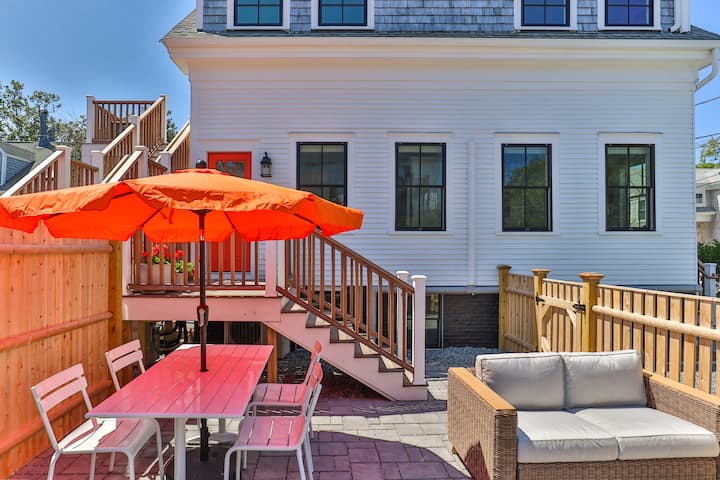 Guest Favorite! Comfy P'town Flat - Provincetown, MA