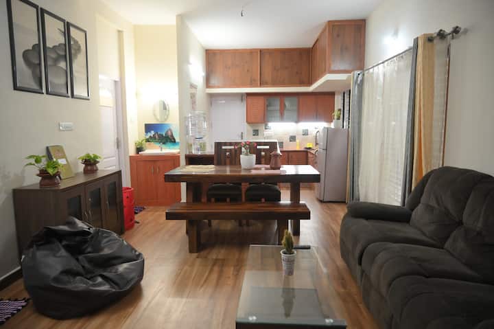 The Pine- A Premium A/c Room In Sam's Greenwood - Thiruvananthapuram