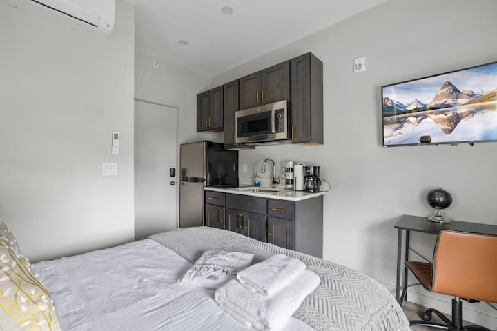 Cozy Studio Retreat In The Heart Of Middletown - Washington Heights, NY