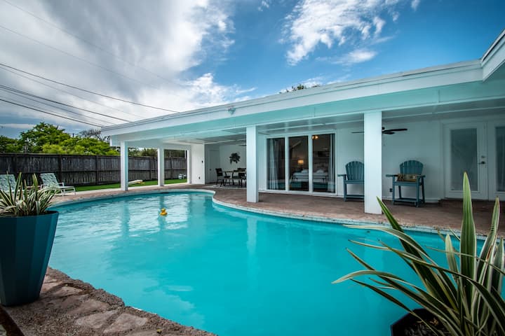 Sleeps 32 - Spectacular Adjoining Homes Waits - Corpus Christi, TX