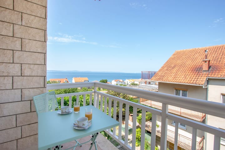 Spacious 3bd Apartment/ Sea View - Podstrana