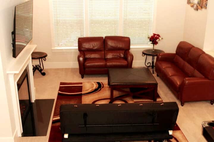Private Bedroom In New, Smart, Spacious,creek View - シャーロット, NC