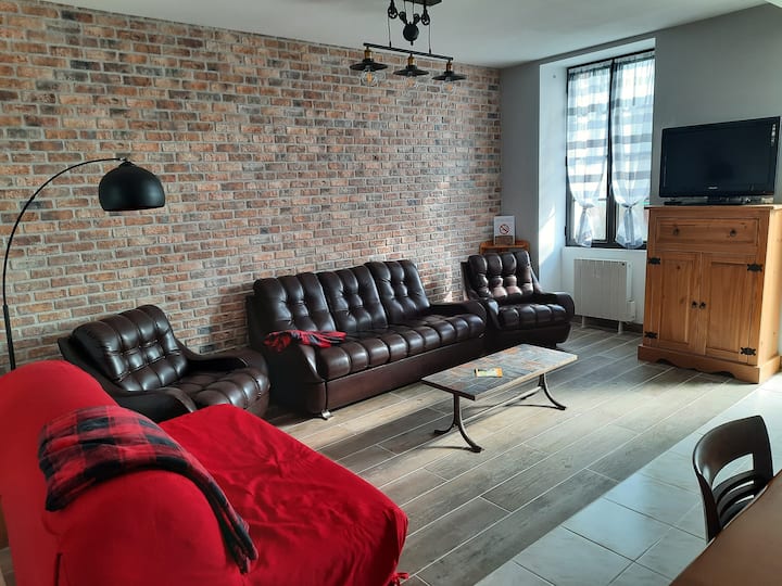 Gîte De Lussan. - Mirambeau